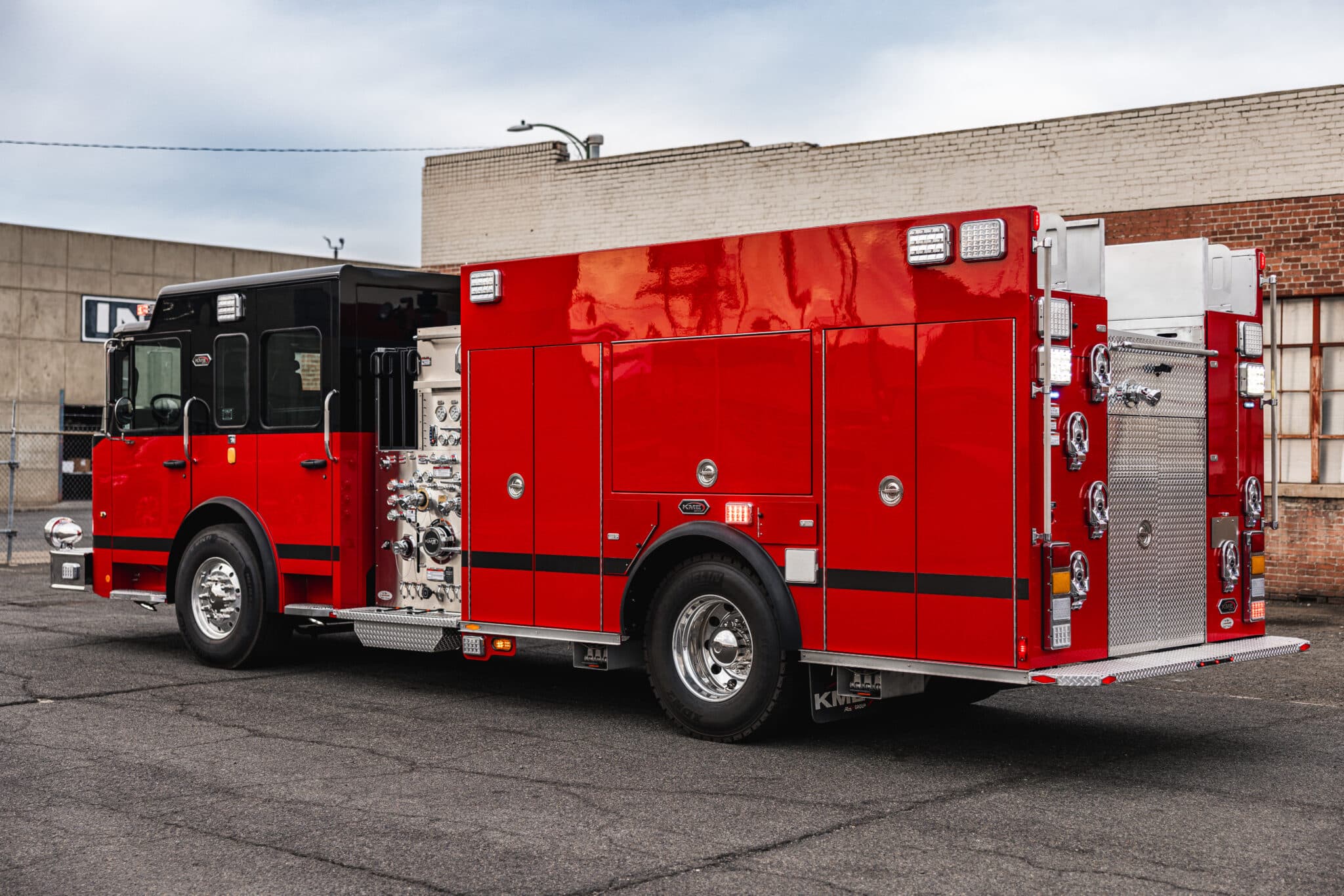 Sunnyside Fire Department - SeaWestern Emergency Vehicles